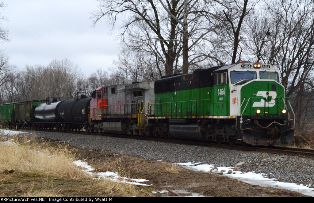 BNSF 1464 and 683